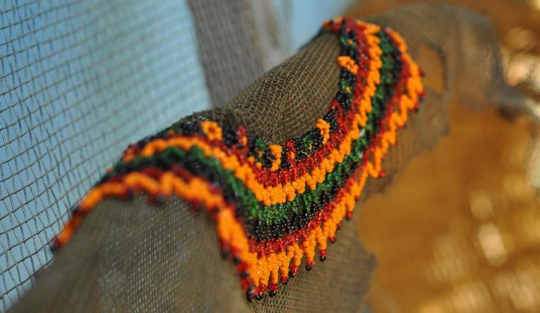 Bead Work~Jhabua - Craft Archive | Research on Indian Handicrafts ...