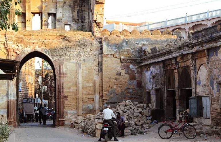 Bandhani Kutch - Craft Documentation | Research & Archive on Indian ...