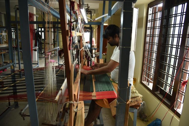 Saree Weaving Pochampally - Craft Documentation | Research Indian Handloom