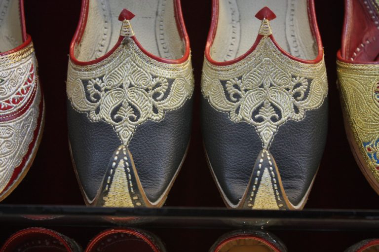 Jutti Making~Punjab - Craft Documentation | Research Archive Indian ...