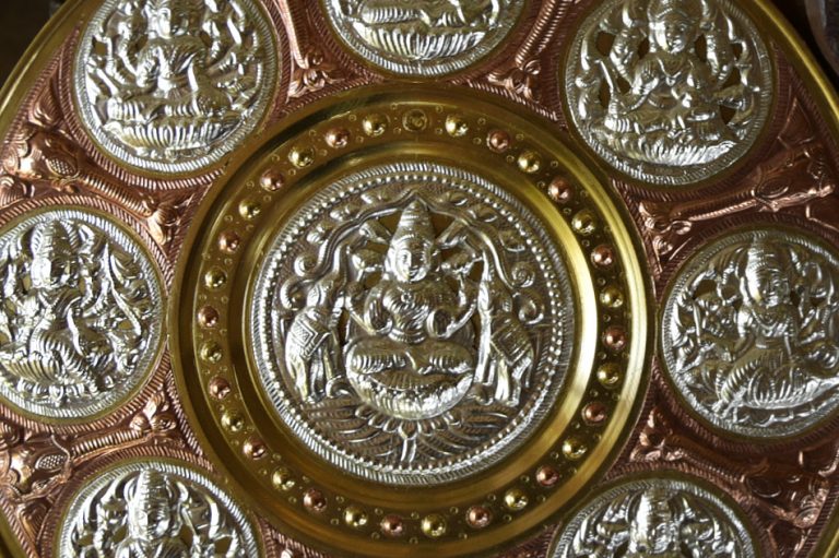 Thanjavur Art Plate | Craft Archive & Research on Tamil Nadu Handicrafts