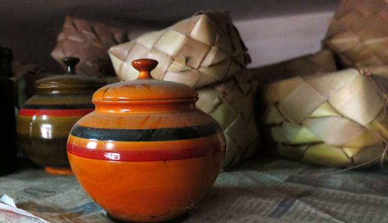 Wooden toys Etikoppaka- Research on Andhra Handicrafts