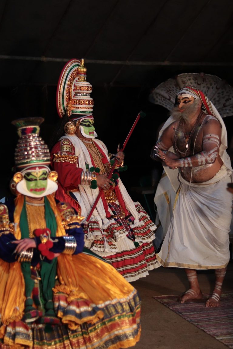 Kathakali Headgear ~ Vellinezhi - Craft Documentation | Research ...