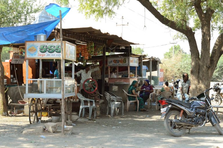 Weaving~Bhujodi - Craft Archive | Research on Indian Handloom