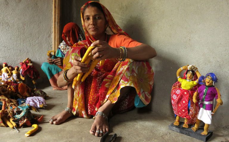 Doll Making~Jhabua - Craft Archive | Research on Indian Handicrafts ...