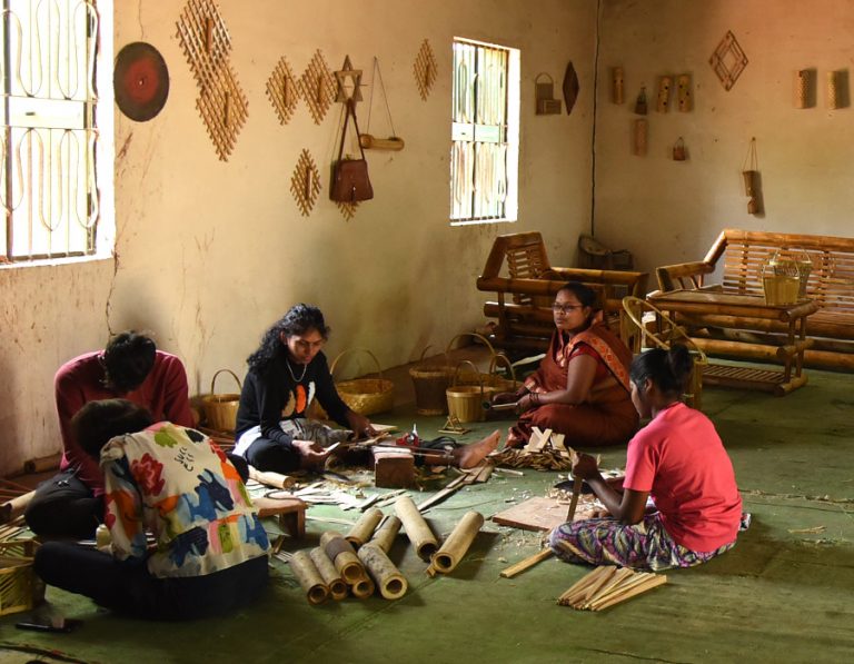 Bamboo Craft Balaghat - Documentation | Archive Indian Handicrafts