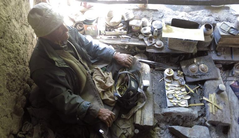 Thangka painting Leh | Craft Archive & Research on Laddakh Handicrafts