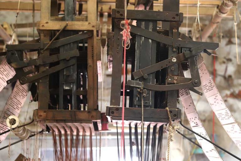Ashavali Brocade, Ahmedabad - Craft Documentation | Research Archive ...