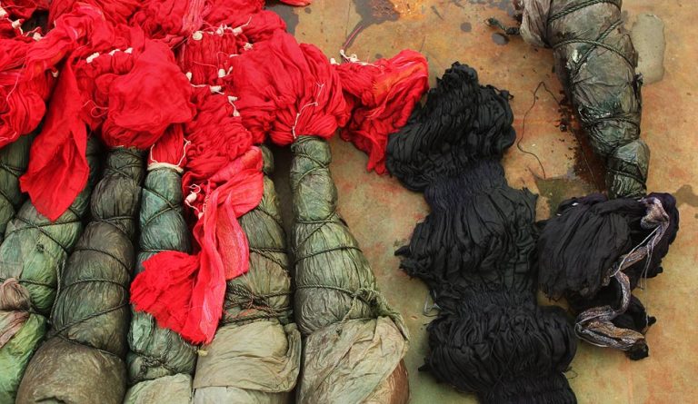 Bandhani~ Surendranagar - Craft Archive | Research on Indian ...