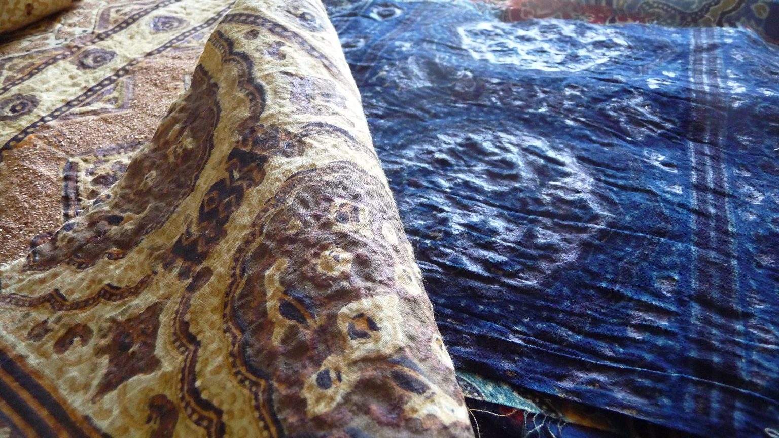 Ajrakh Printing Ajrakhpur (Gujarat) | Craft documentation Ajrak