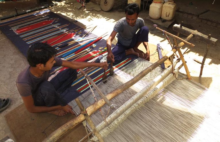 Dhurrie Weaving~Sironj - Craft Archive | Research on Indian Handicrafts ...