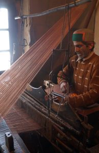 Kinnari Shawls~Kinnaur - Craft Archive | Research on Indian Handicrafts ...