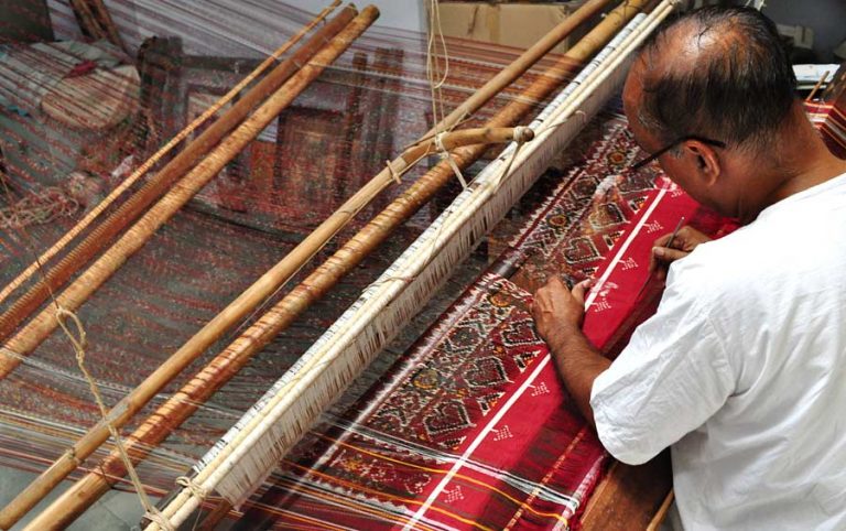 Patan Patola - Craft Documentation | Research on Gujarat Handloom