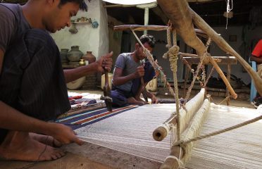 Dhurrie Weaving~Sironj - Craft Archive | Research on Indian Handicrafts ...