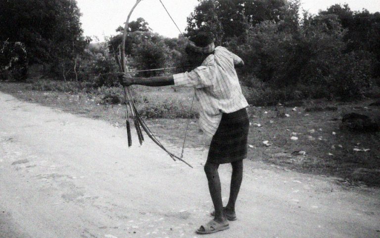 Teer Kamaan | Tribal Bow & Arrow | Craft Archive | Research on Indian ...