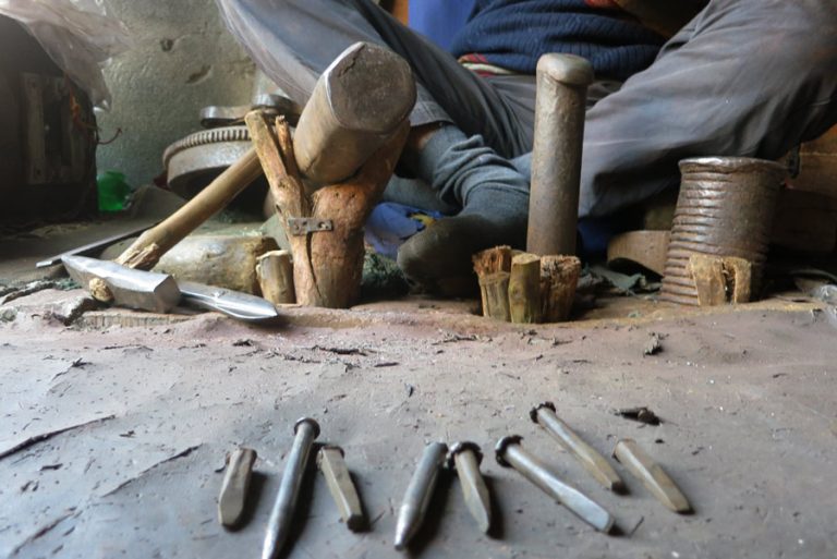 Coppersmith Craft Kashmir - Craft Documentation | Archive Indian ...