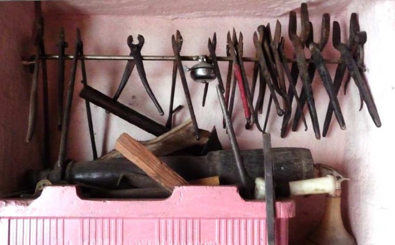 Bell Metal ~ Tikamgarh - Craft Archive | Research on Indian Handicrafts ...