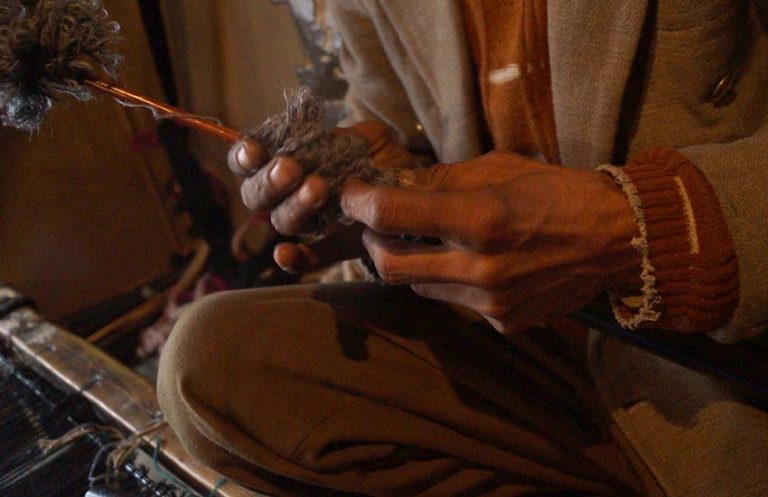 Kinnari Shawls~Kinnaur - Craft Archive | Research on Indian Handicrafts ...
