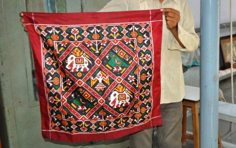 Patan Patola - Craft Documentation | Research on Gujarat Handloom