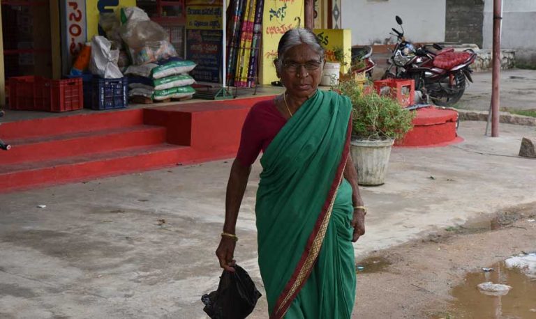 Gollabhama Saree Weaving- Siddipet | Documentation & Archive Indian ...